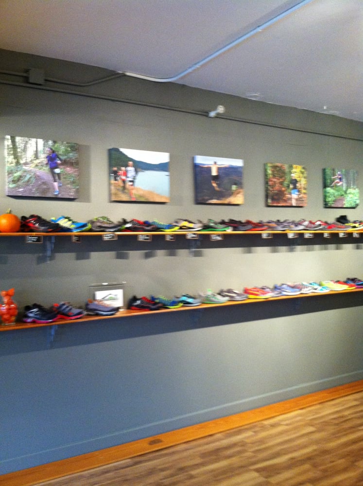 Seven Hills Running Shop - 27 Reviews - Sports Wear - 3139 W Government ...