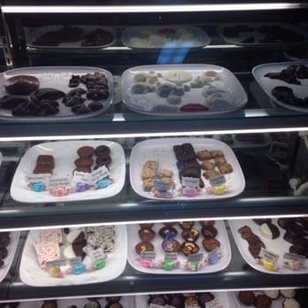 Beachside Candy - 105 Photos & 33 Reviews - Candy Stores - 221 Flagler ...