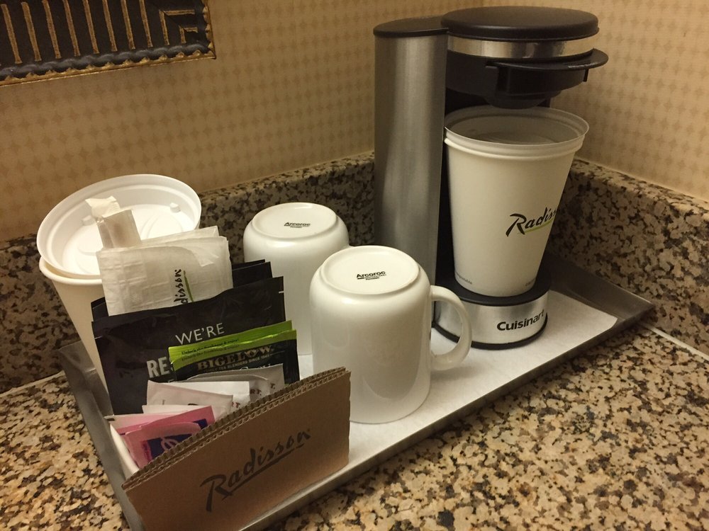 Radisson Hotel Fresno Conference Center - 37 Photos & 50 Reviews ...