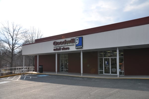 Goodwill 4816 Boiling Brook Pkwy Rockville, MD General Merchandise ...