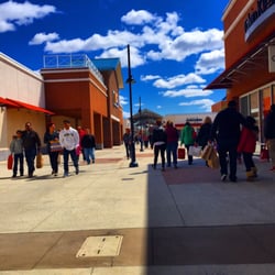 Philadelphia Premium Outlets - Shopping Centers - Limerick, PA ...