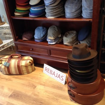 Fernández y Roche - 38 Photos - Hats - Calle Rosario, 17, Duque ...