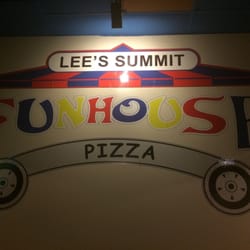 Fun House Pizza - 20 Photos & 20 Reviews - Pizza - 405 NW Blue Pkwy ...
