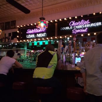 Charlie’s Kitchen - 140 Photos & 815 Reviews - Burgers - 10 Eliot St ...