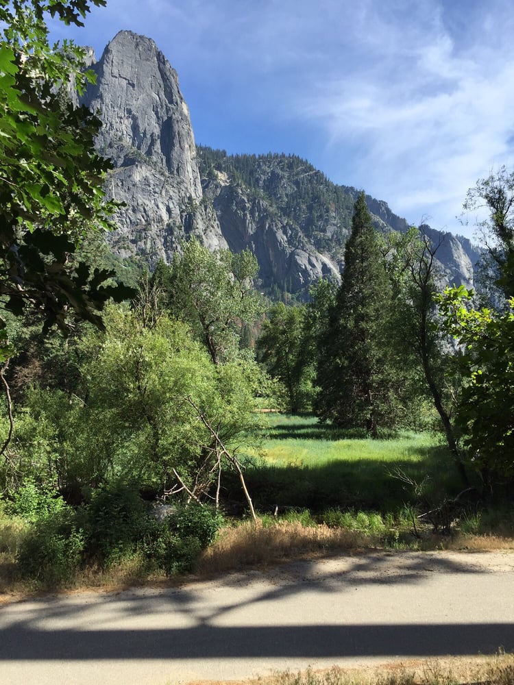 Yosemite Valley Lodge - 148 Photos & 128 Reviews - Hotels - 9006 ...