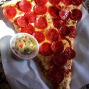 Damenzo’s Pizza - 61 Photos & 147 Reviews - Pizza - 2324 W Taylor St ...