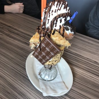 Elm Street Diner - Order Food Online - 335 Photos & 317 Reviews ...