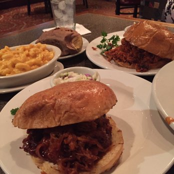 The Original Montgomery Inn - 99 Photos & 277 Reviews - Barbeque - 9440 ...