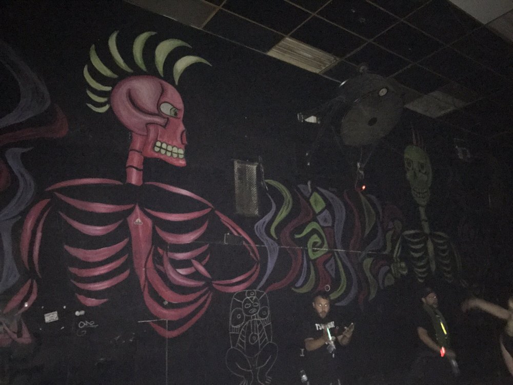 Leland City Club - 20 Photos & 39 Reviews - Dance Clubs - 400 Bagley St ...