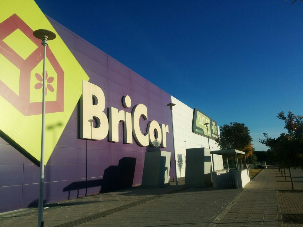 BriCor - Hardware Stores - C.C. al Este Plaza, Este - Alcosa, Seville ...
