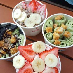 ICICLES - Order Food Online - 403 Photos & 263 Reviews - Desserts - 600 ...