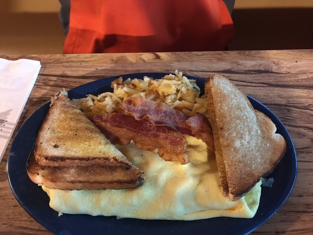 Cardinal Cafe - American (New) - 2735 Cash Rd W, Camden, AR ...