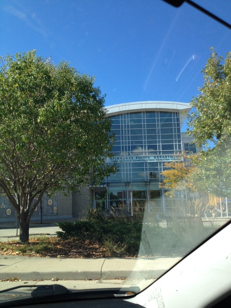 Milwaukee Police District 3 - Police Departments - 2333 N 49th St ...