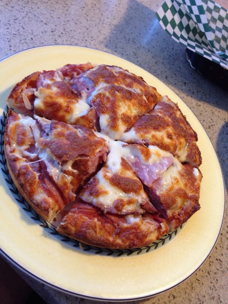 "Regina Style" from a local shop in Toronto. : r/Pizza