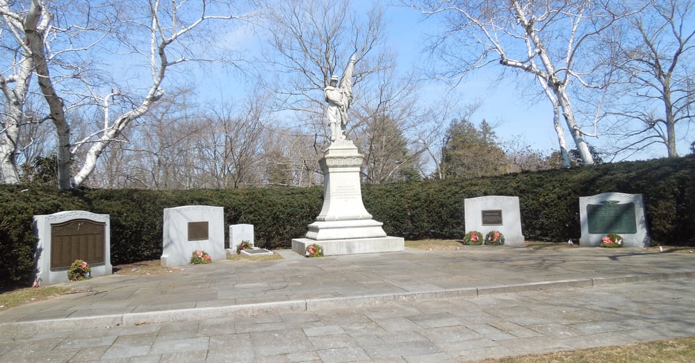 Glastonbury War Memorials - 18 Photos - Landmarks & Historical ...
