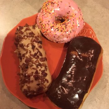 Moon Donuts & Cafe - 55 Photos & 25 Reviews - Donuts - 505 State Hwy 25 ...