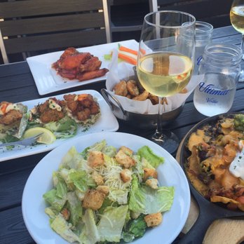 Turn 12 - 342 Photos & 384 Reviews - American (Traditional) - 400 Tyler ...