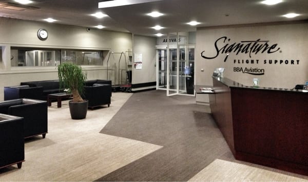 Signature Flight Support Paris - Aéroport du Bourget, Bourget (Le ...