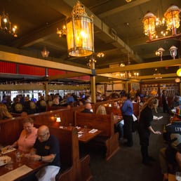 McMenamins Tavern On The Square - 125 Photos & 171 Reviews - Pubs ...