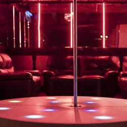 Crystal Show Club - 14 Photos - Adult Entertainment - Lönnrotinkatu 19 ...