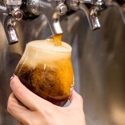 Pockets Billiards & Brew - 26 Photos & 52 Reviews - Pool Halls - 5610 ...