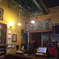 Charlie Fox’s Pizzeria - Geneva - 27 Reviews - Pizza - 1188 E State St ...