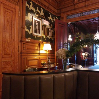 Bar George - 292 Photos & 76 Reviews - British - 1440 Rue Drummond ...