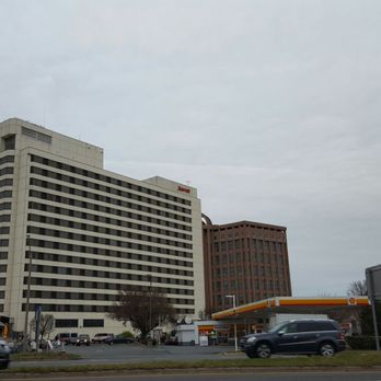 Tysons Corner Marriott - 102 Photos & 80 Reviews - Hotels - 8028 ...