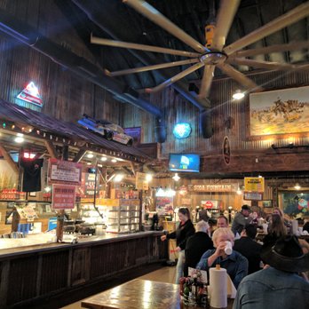 Hard Eight BBQ - 236 Photos & 297 Reviews - Barbeque - 205 S Oak St ...