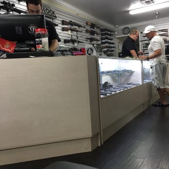 Guns Direct - 41 Photos & 234 Reviews - Outdoor Gear - 1521 W Magnolia ...