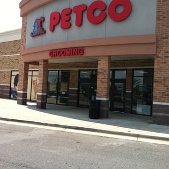 Petco - 23 Photos & 17 Reviews - Pet Stores - 3077 Waldorf Market Pl ...