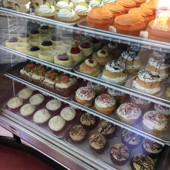 Angelo’s Bakery - 14 Photos & 25 Reviews - Bakeries - 32 Halls Hill Rd ...