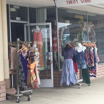 Kit N Caboodle - 28 Photos & 72 Reviews - Thrift Stores - 1120 S Coast ...