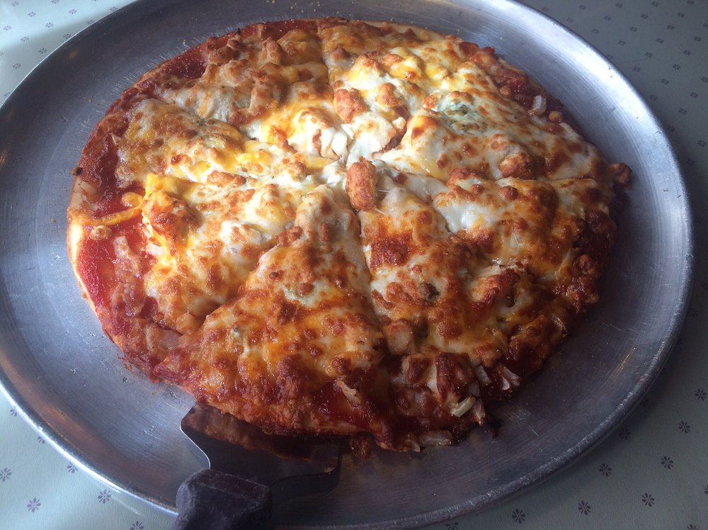 Gepetto’s Italian Restaurant & Sports Bar - 31 Reviews - Pizza - 126 E ...