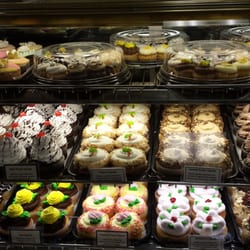 Moreno Bakery - 376 Photos & 335 Reviews - Bakeries - 737 W Brandon ...