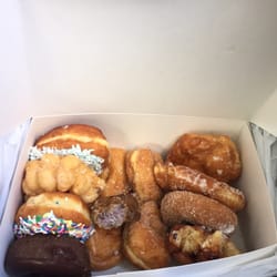 Carlson’s Donuts - 32 Photos & 71 Reviews - Donuts - 7846 Telegraph Rd ...