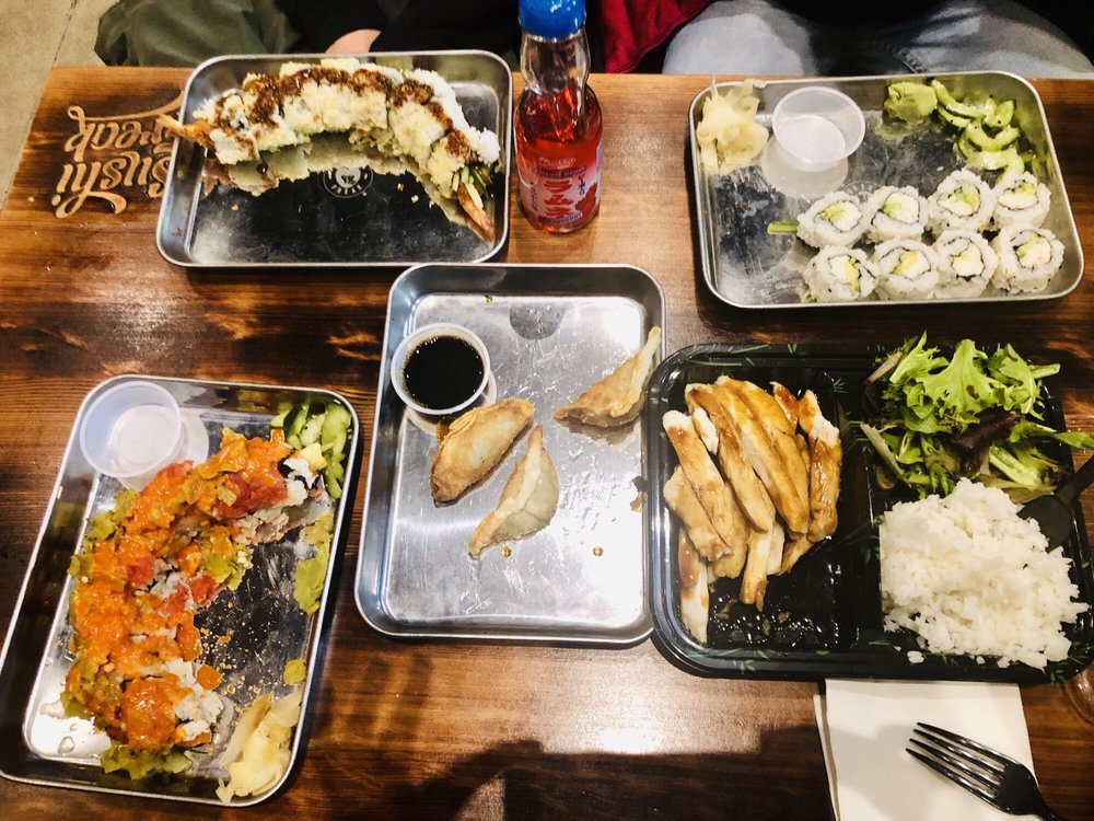 Sushi Freak - 93 Photos & 54 Reviews - Sushi Bars - 6450 N Desert Blvd ...