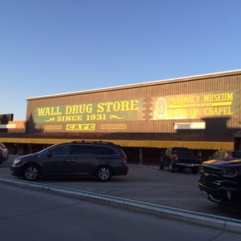 Wall Drug Store - 326 Photos & 297 Reviews - Drugstores - 510 Main St ...