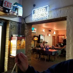 Waverly Inn Pub & Pizzeria - 11 Photos - Pizza - 1402 16th St, Two ...