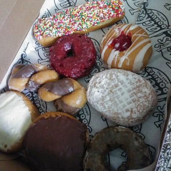 Jack’s Donuts - 13 Photos & 32 Reviews - Donuts - 3115 Meridian Parke ...
