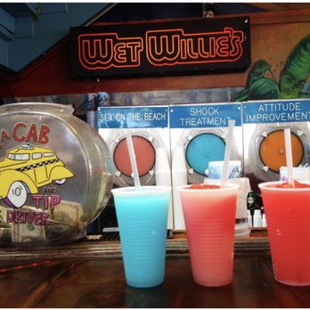Wet Willie’s - 777 Photos & 881 Reviews - Lounges - 760 Ocean Dr, Miami ...