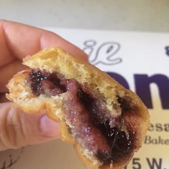 Dixie Donuts - 19 Photos & 29 Reviews - Donuts - 275 W Town St, Norwich ...