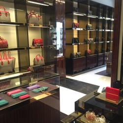 Gucci - Fashion - Kohlmarkt 5, Innere Stadt, Vienna, Wien, Austria ...