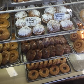 Biagio’s Donut Shop & Pizzeria - 70 Photos & 135 Reviews - Pizza ...