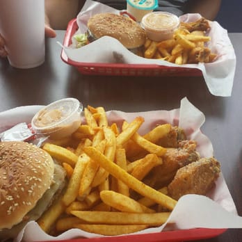 Quickie’s Burgers & Wings - 54 Photos & 103 Reviews - Burgers - 1000 S ...