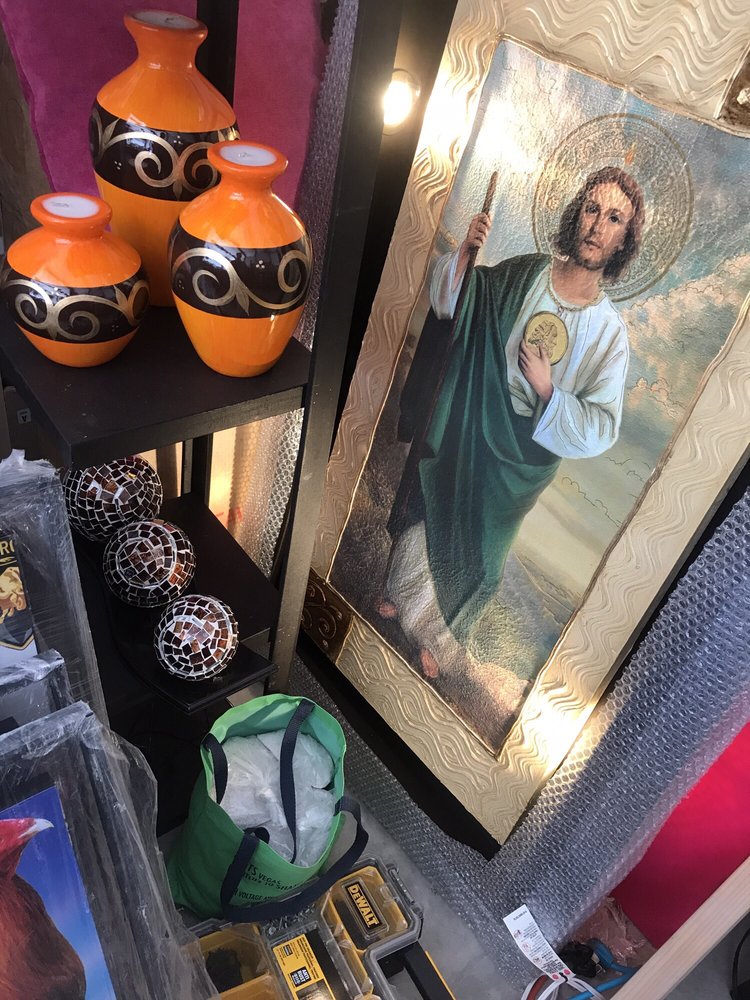 Pulga Blanca Flee Market - Flea Markets - 102 Camino Nuevo, Laredo, TX ...