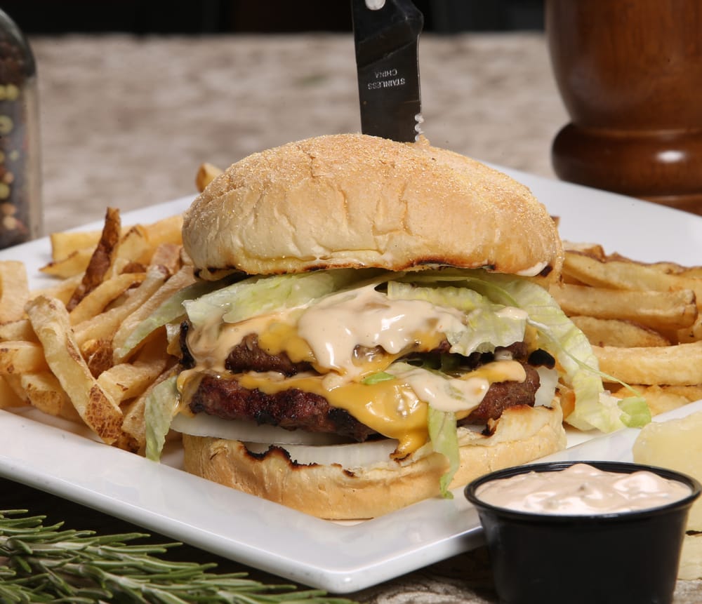 Zeppe’s Tavern & Pizzeria - 31 Photos & 37 Reviews - Pizza - 11110 ...