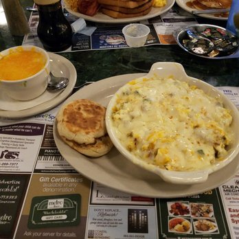 Metro Diner - 281 Photos & 222 Reviews - Breakfast & Brunch - 9802 ...