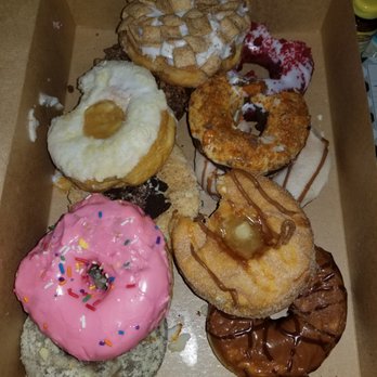 Hurts Donut - (New) 507 Photos & 446 Reviews - Donuts - 3288 Main St ...