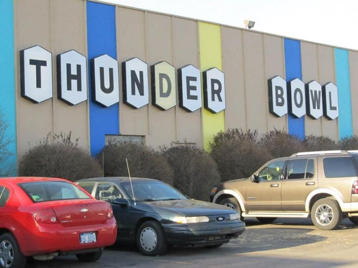 Thunderbowl Lanes - 14 Photos - Bowling - 4200 Allen Rd, Downriver ...